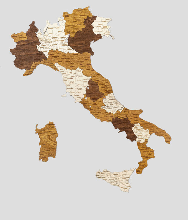Wooden Map of Italy | 68travel